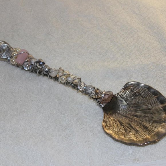 Dining | Vintage Wire Bejeweled Silverplate 912 Scallop Shell Serving ...